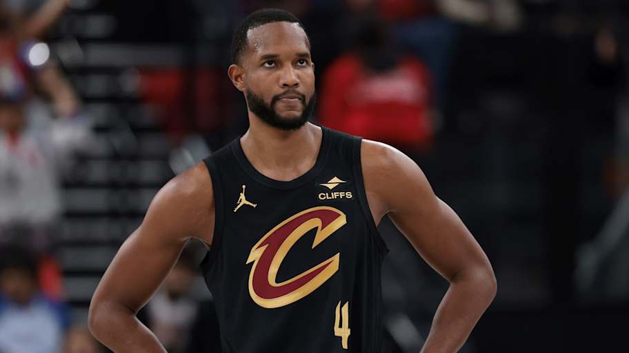 Evan Mobley already failing trainer's bold expectations for what’s ...