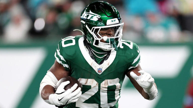 Agent's Take: 3 trades -- including Breece Hall to the Chiefs -- that ...