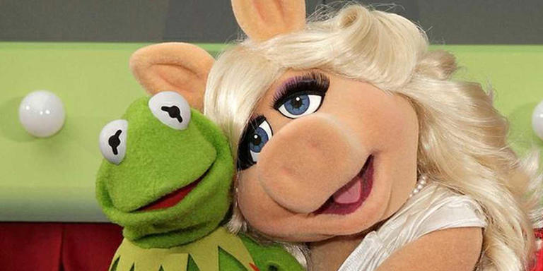 Jennifer Lawrence & Emma Stone Set First-Ever Movie Together About ...