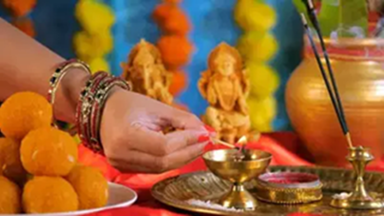 Puja Path Tips: Is burning incense sticks during puja auspicious or ...