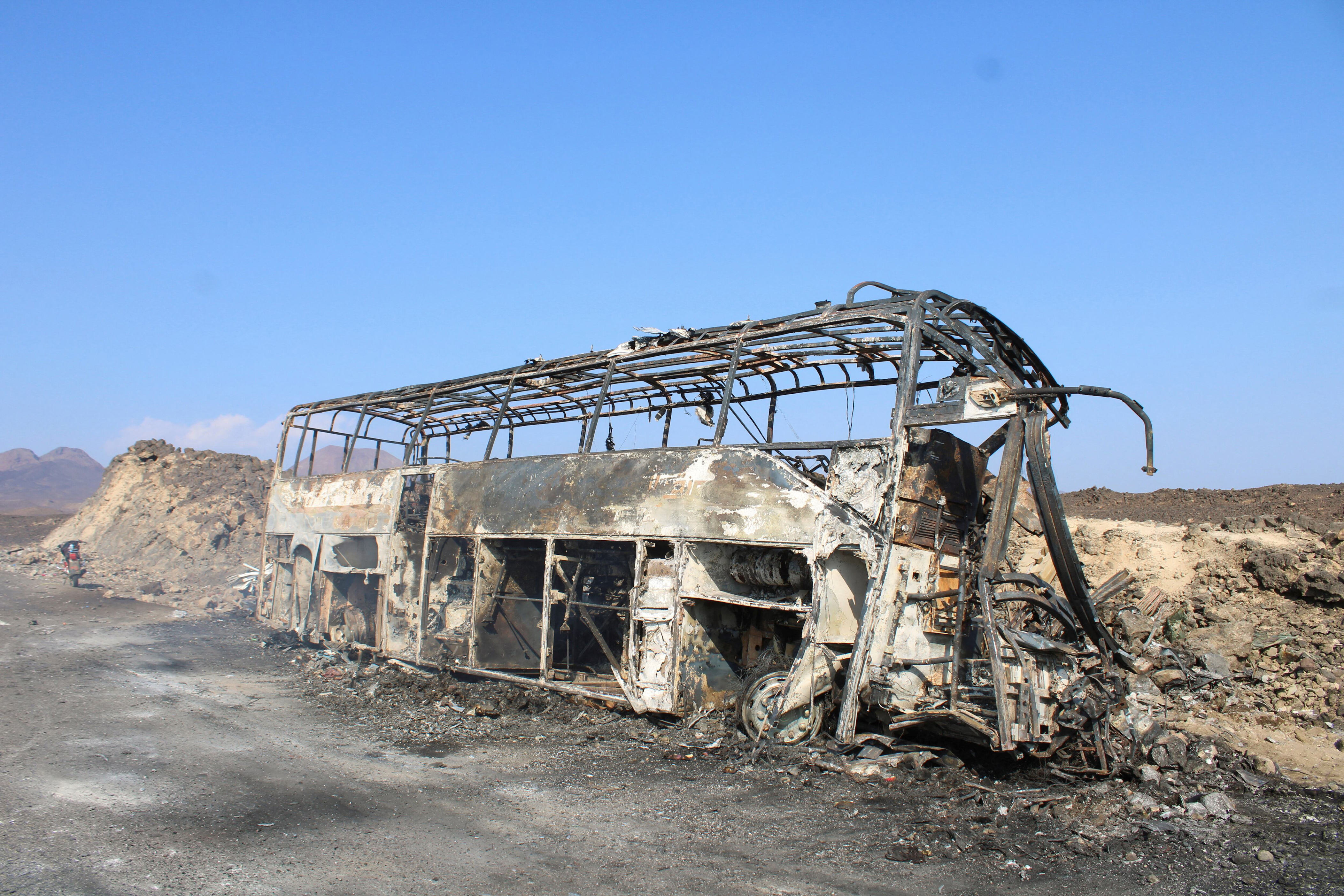Dozens killed as Saudi bus crashes in Yemen