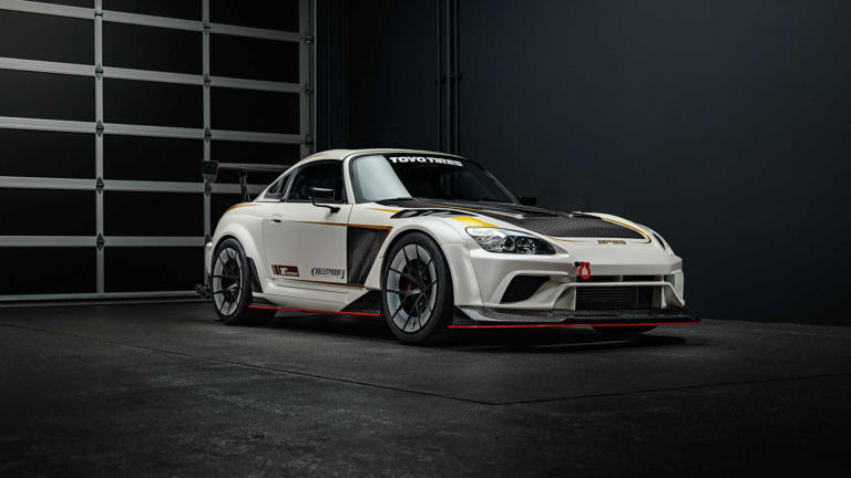 Wide-Body Honda S2000 With Corvette-Humbling Supercharger Makes SEMA Debut