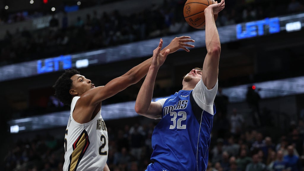 Saddiq Bey leads Pelicans to 101-99 win over Mavericks in close finish