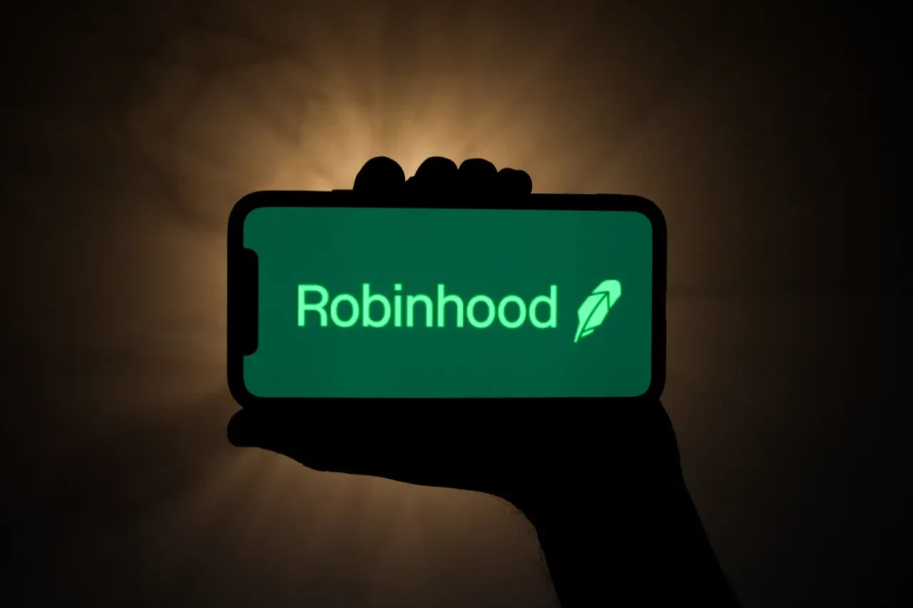 Move Your Tesla Shares To Robinhood, Get Paid: CEO Vlad Tenev Confirms ...
