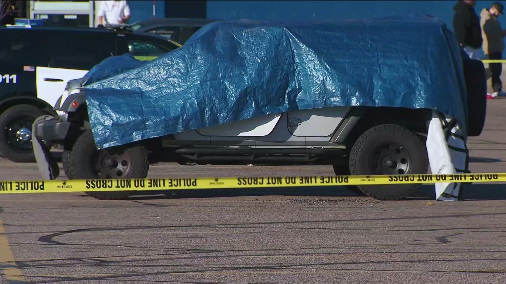 2 people found dead inside a vehicle at Best Buy parking lot in Roseville
