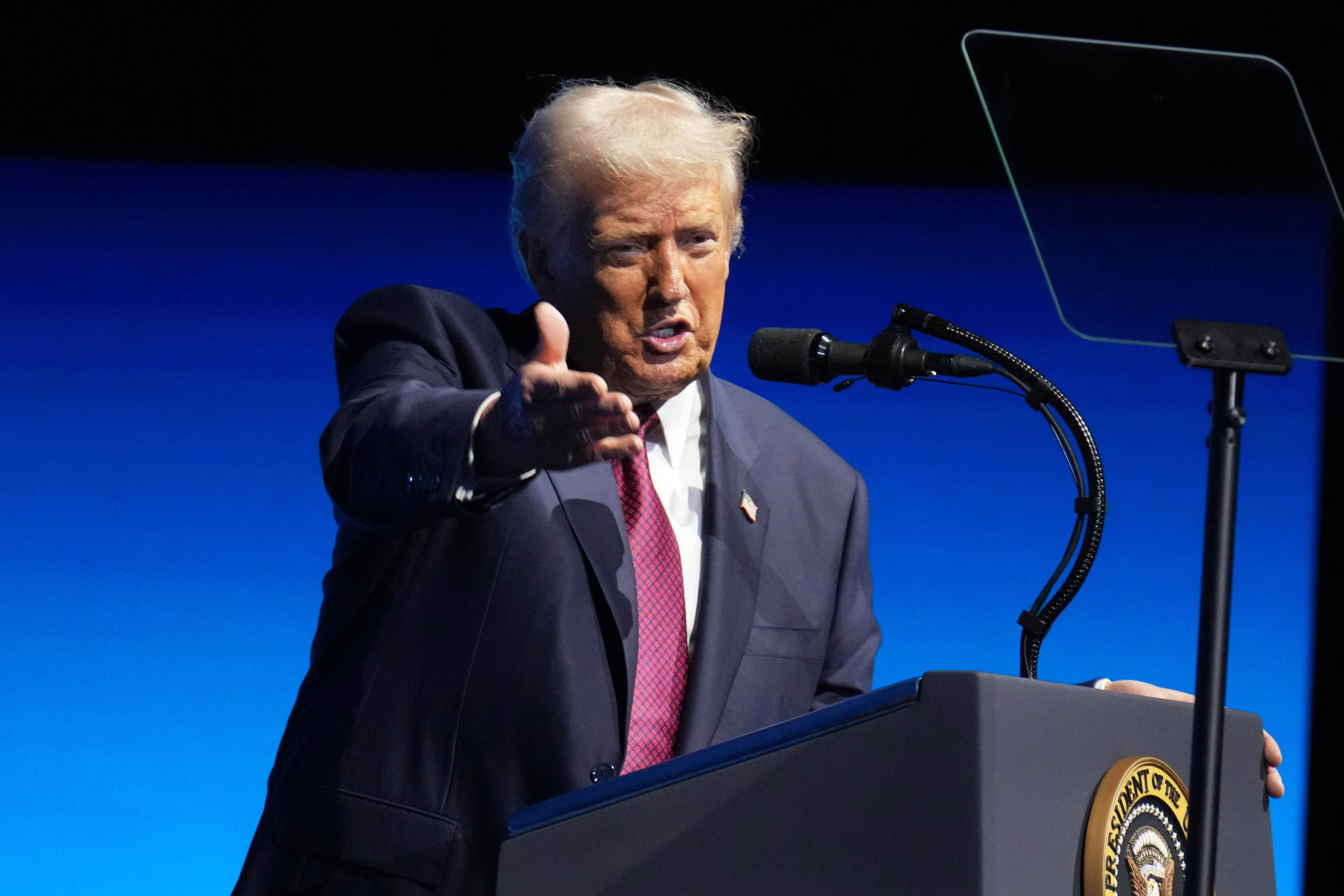 Donald Trump reacts to "skeptical" Supreme Court judges in tariffs case