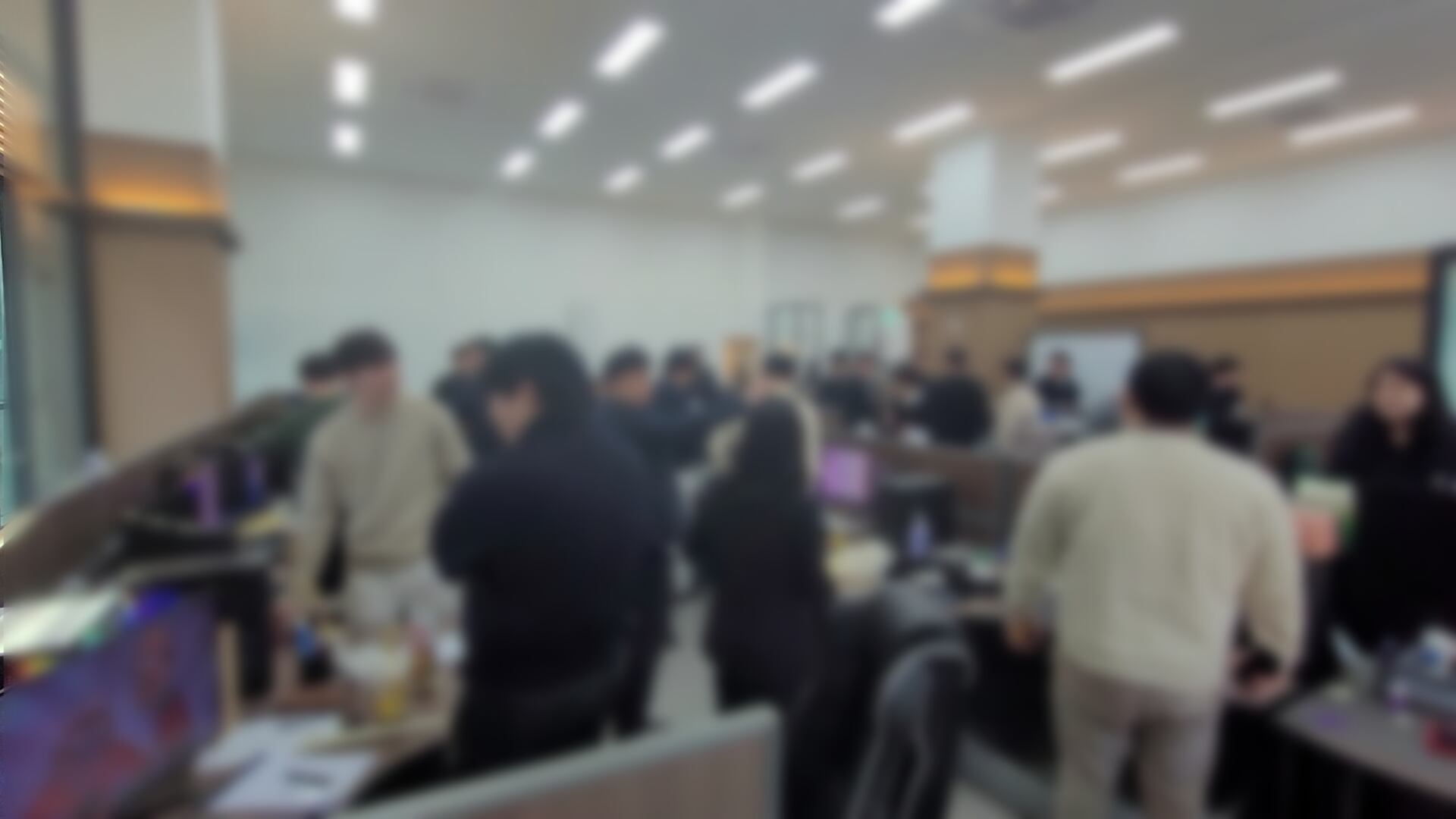 15.1 Billion Won Fraud: Group Arrested for Scamming 2,200 with Fake Reports
