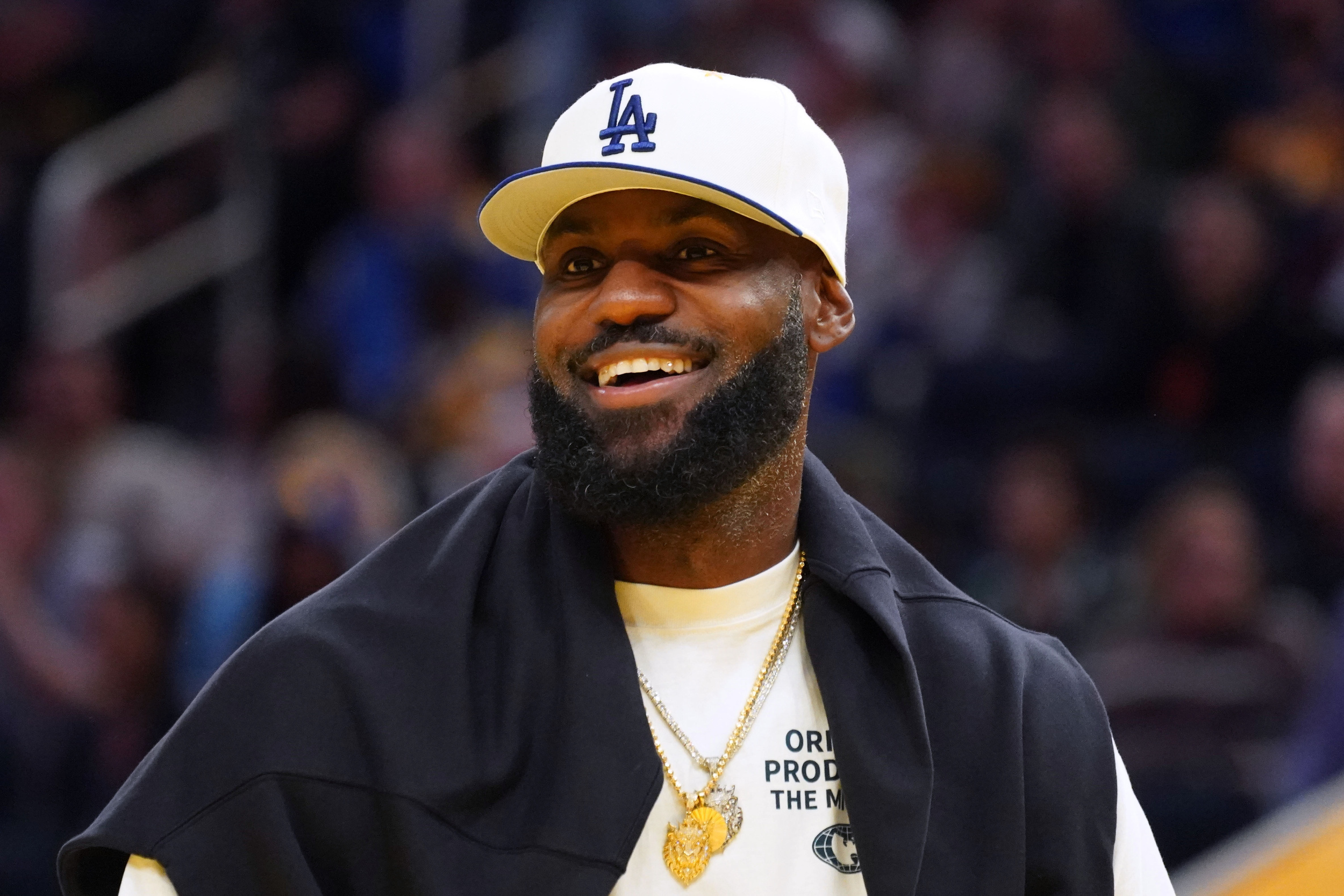 Lakers' LeBron James set to take big step in returning to court