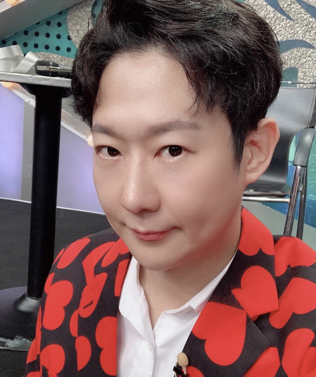 Chun Myung-hoon confessed that the copyright fee was 100 million won a ...