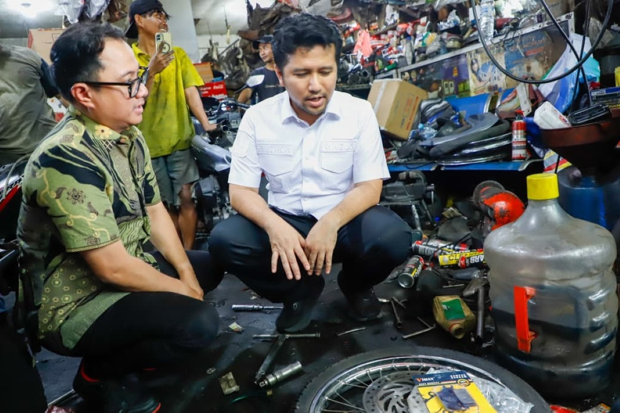 Sidak Bengkel Motor Brebet, Emil Dardak Minta Semua Warga Dilayani ...