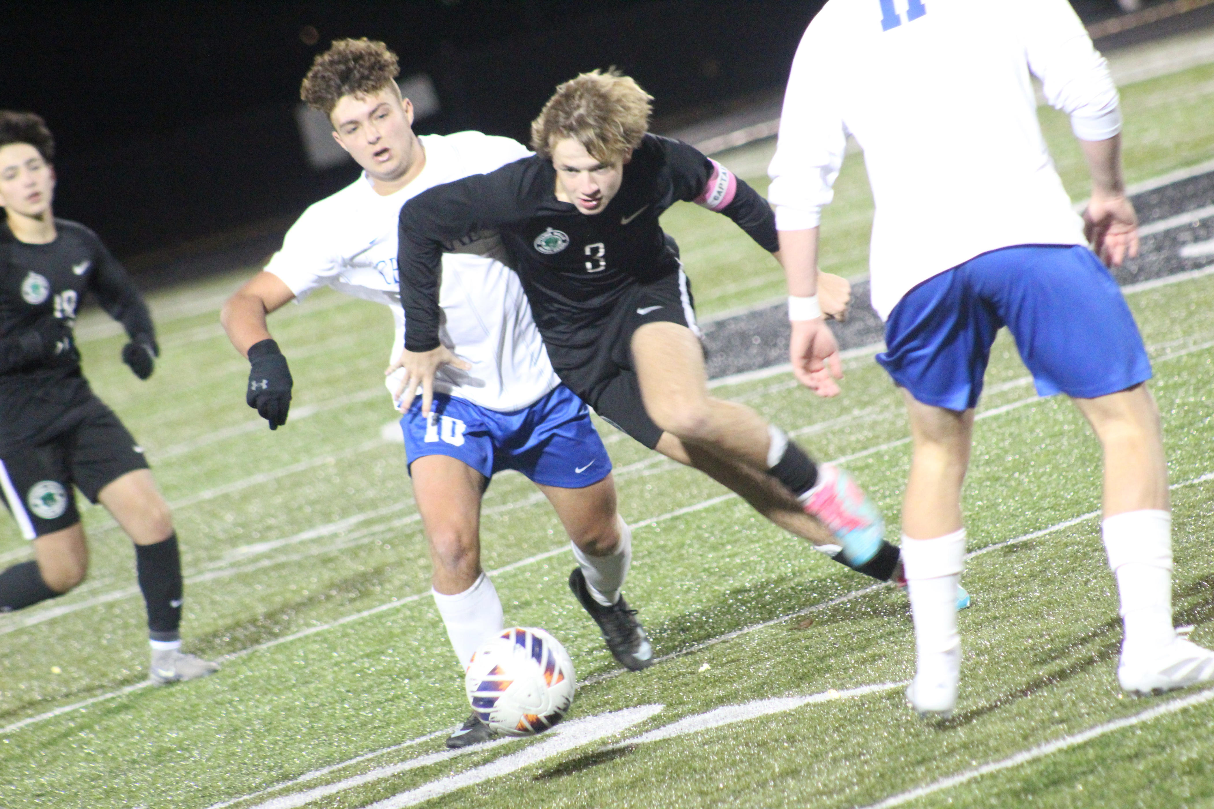 Late free kick goal stuns Central Christian boys soccer in Division V ...