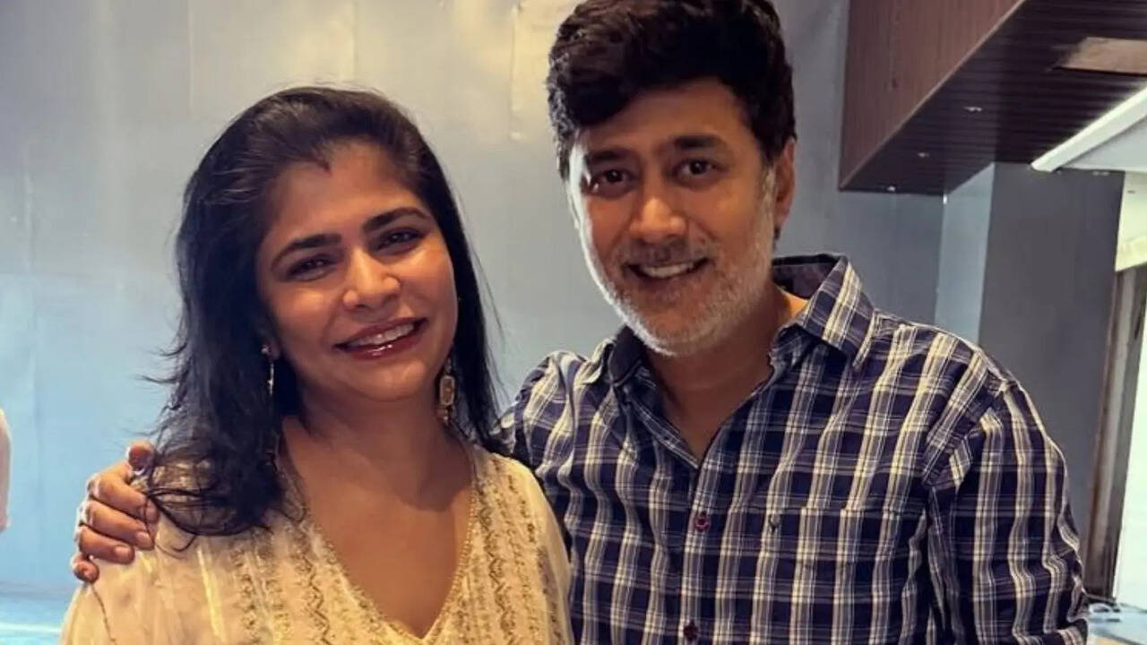 Chinmayi Sripaada Faces Abuses On Social Media After Husband's Views On ...