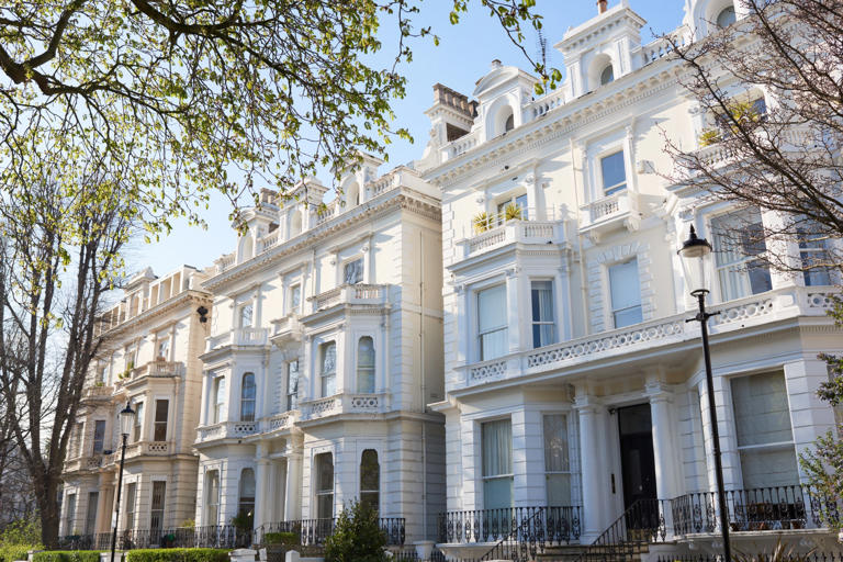 London's borough set for 2,500-home transformation