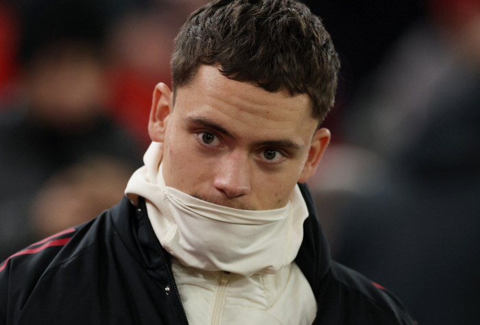 Professor's clear analysis, Birtz No.10 destroyed Liverpool midfield→ ...