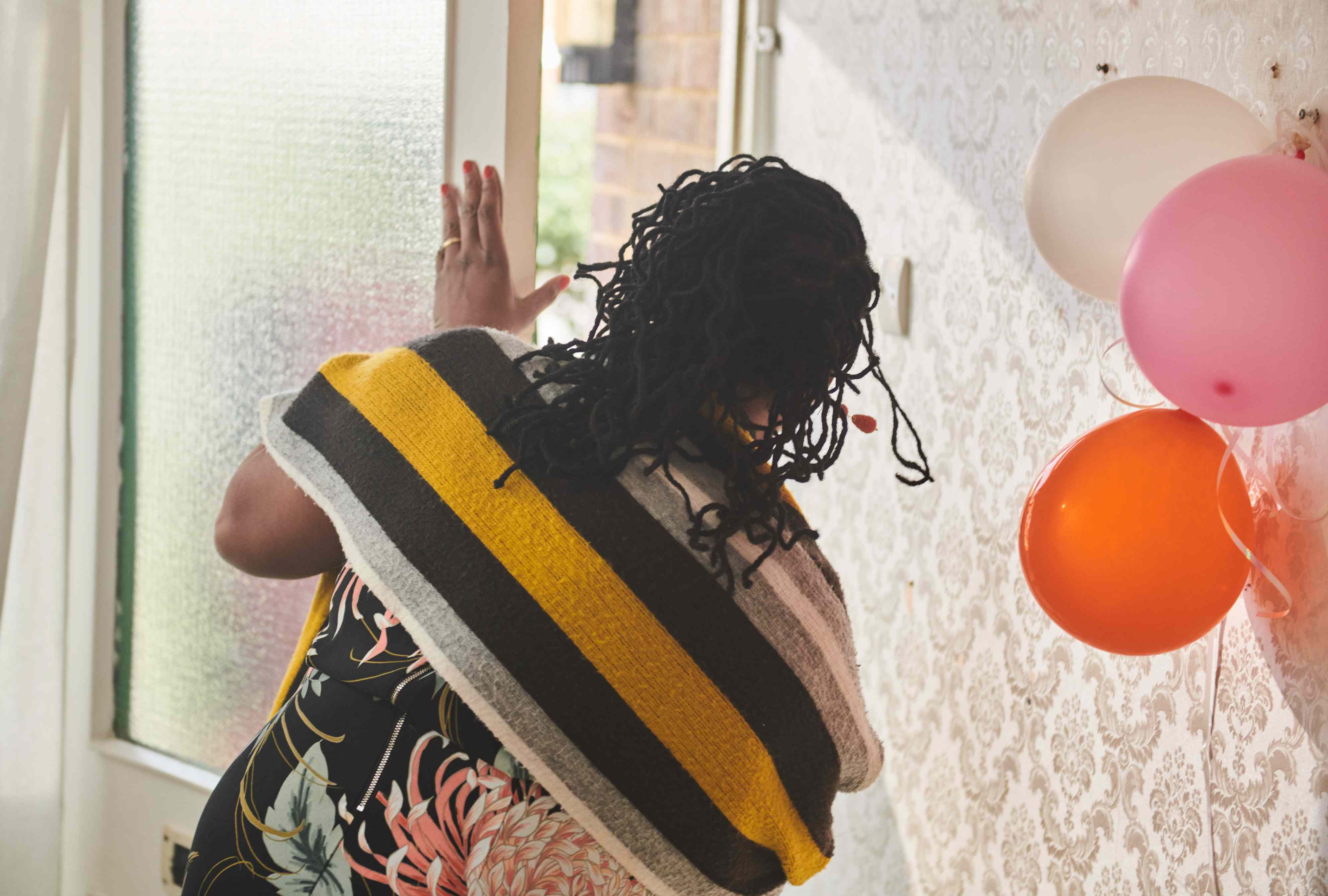 How to Leave—or End—a Party Gracefully, According to an Etiquette Expert