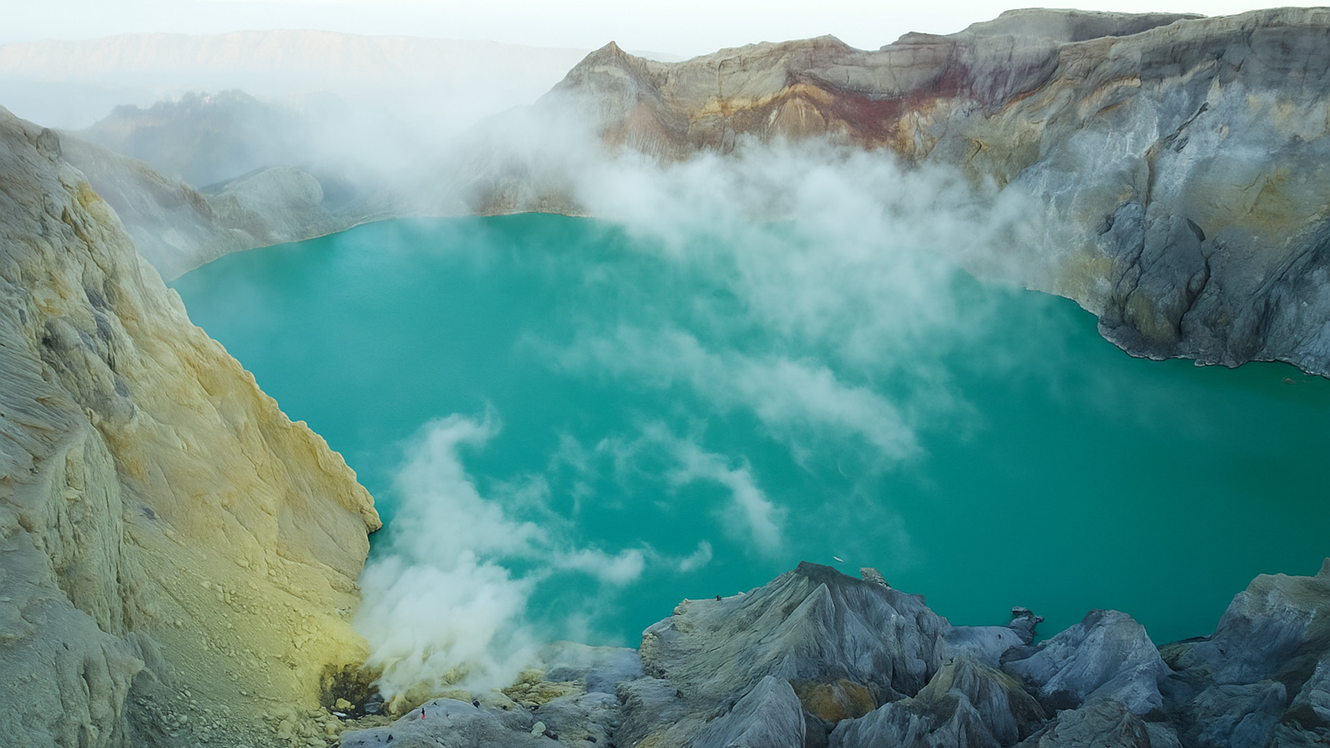 De Smaragdgroene Krater van Oost-Java