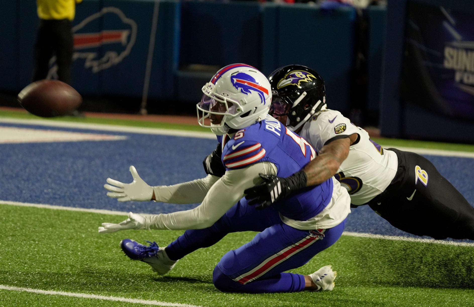 NFL trades made at the 2025 trade deadline, at a glance