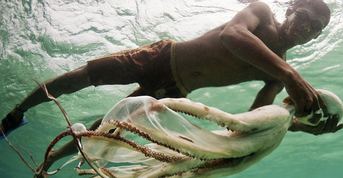 Photos Of The Sea People Who Breathe Like Fish And Live Without Land