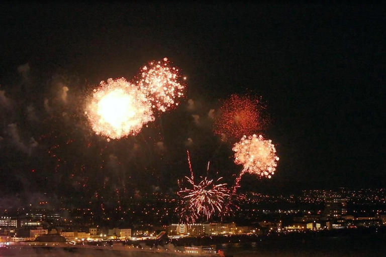 See the spectacular Worthing Lions fireworks display, exploding off the ...
