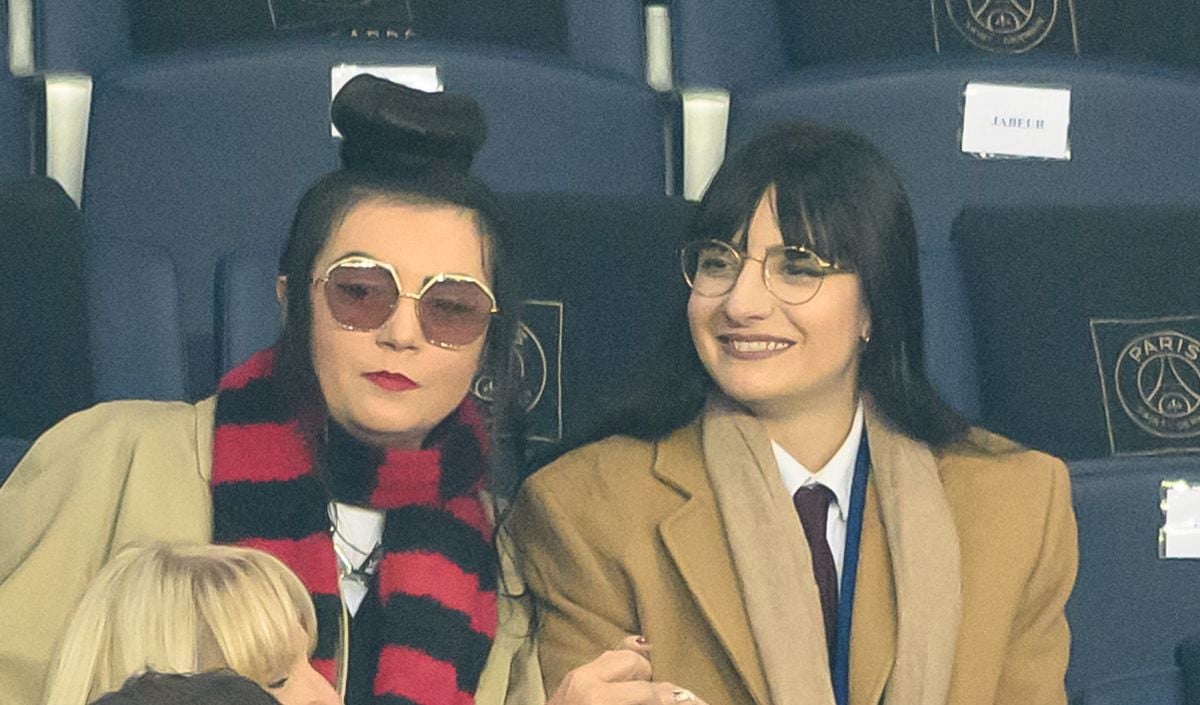 Hoshi et Gia Martinelli en trouple ? La chanteuse aurait introduit dans ...