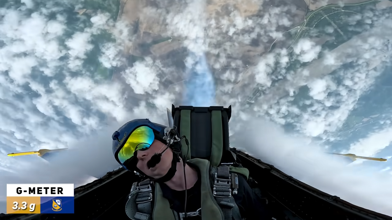 Watch Inside the Cockpit as the Blue Angels Push the Limits of Human ...