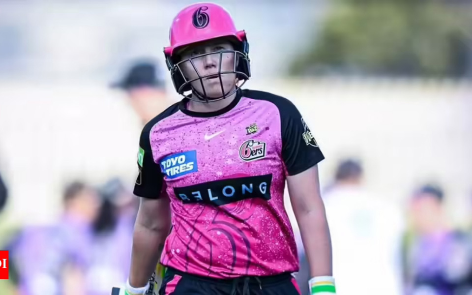 Alyssa Healy ruled out of Sydney Sixers' WBBL opener after thumb injury ...