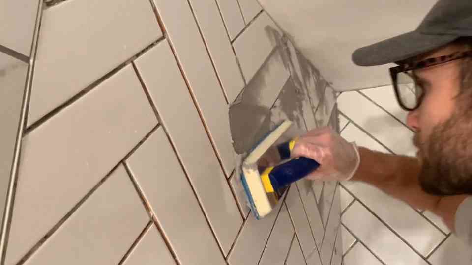 Why epoxy grout is the best choice for showers