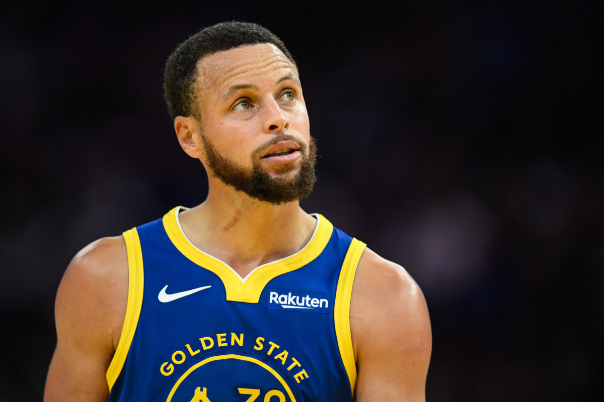 Steph Curry sends strong message after defeating Suns