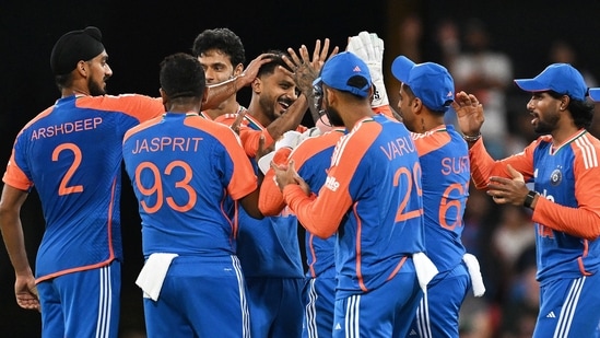 IND vs AUS Highlights: Axar Patel, Washington Sundar spin web as India ...