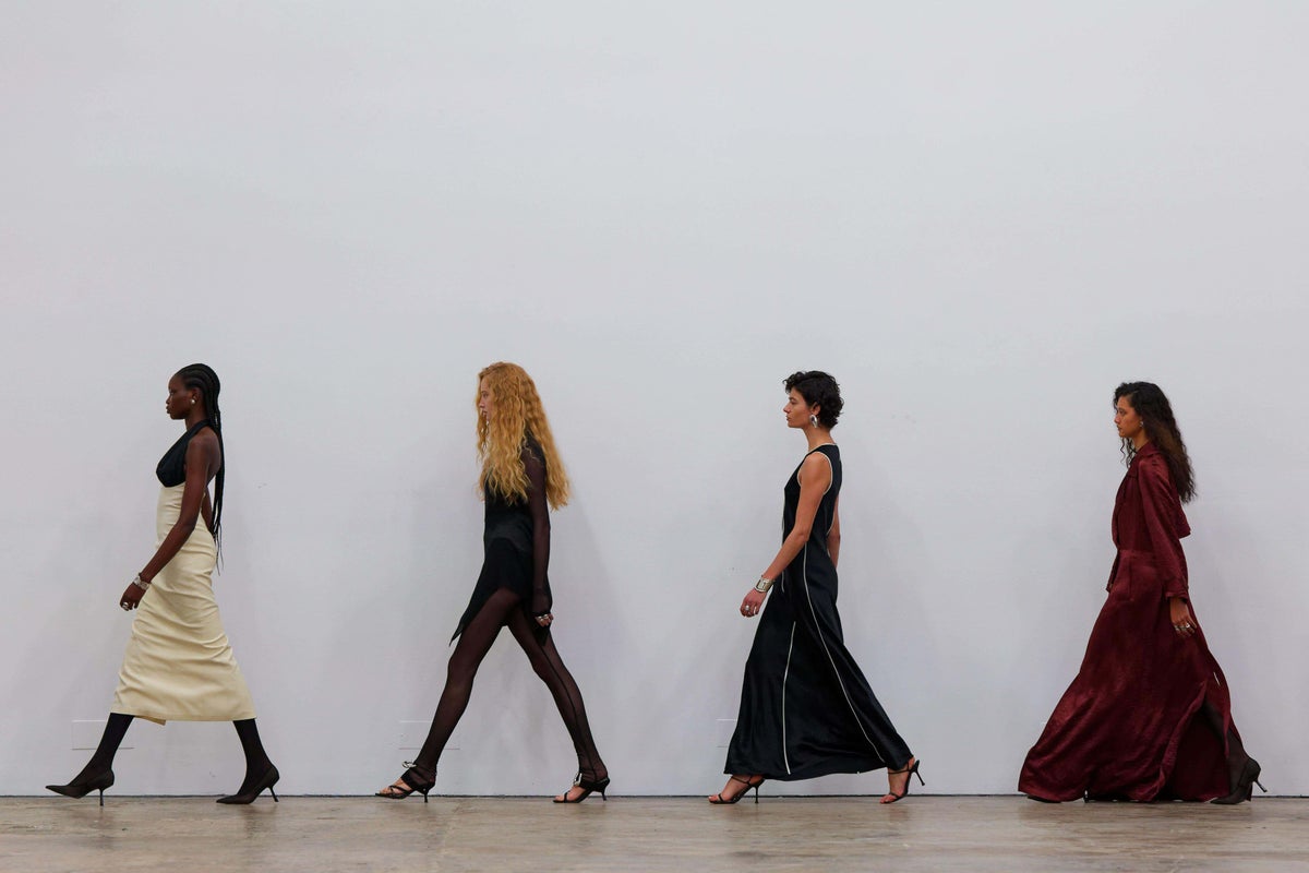 Winter wedding guest trends for cold-weather nuptials