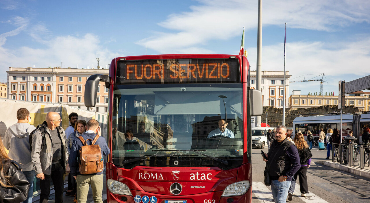 Sciopero trasporti 7 novembre, dai bus alle metro fino alle autostrade: ecco chi si ferma e dove