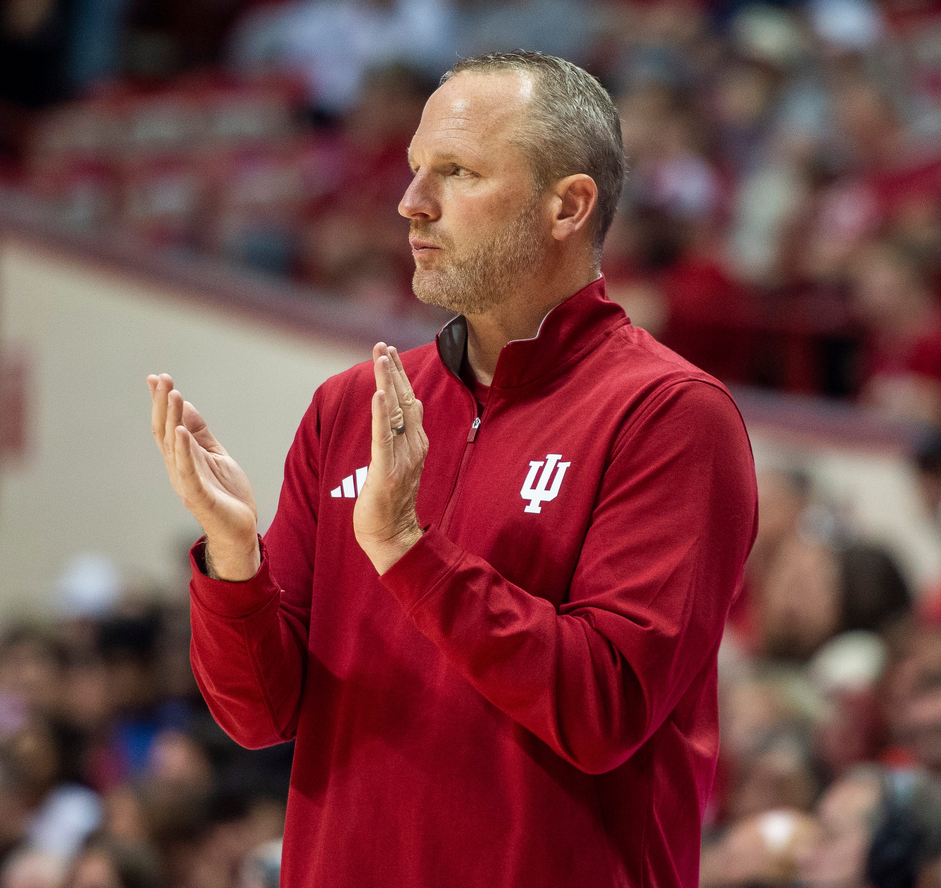 First night in Assembly Hall left IU basketball coach Darian DeVries ...