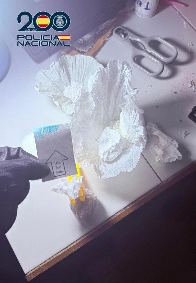 Seis detenidos y desmantelado un punto de venta de droga bunkerizado en la Cañada Real Galiana