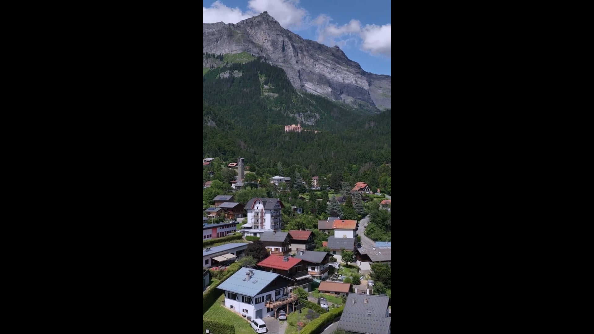 Aiguilles Rouges és Chamonix: Drónnal leleplezve a Francia-Alpok szépségei.