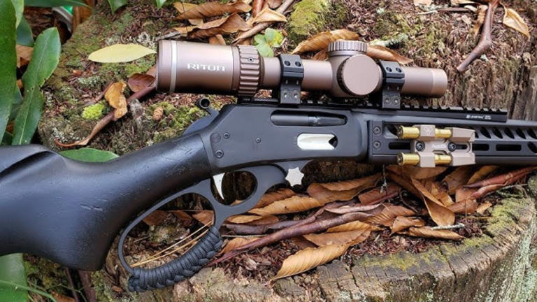 Lever gun vs. bolt gun: what hunters still prefer