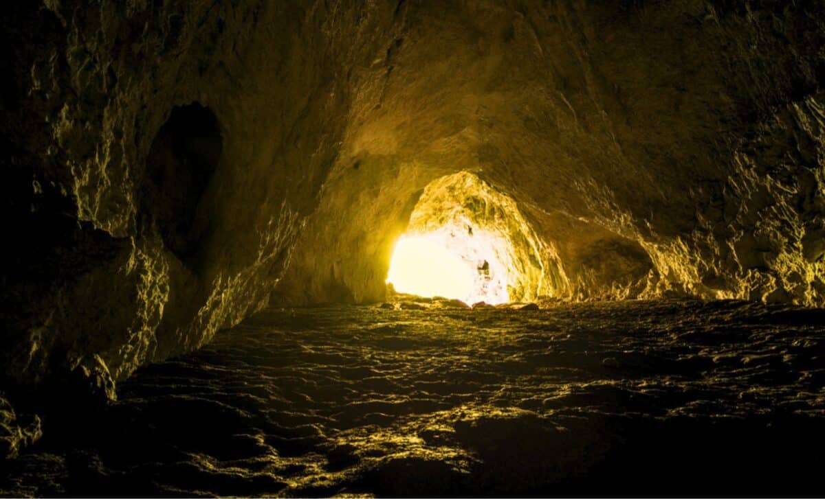 Archaeologists Just Uncovered a Puzzling 2,000-Year-Old Subterranean ...