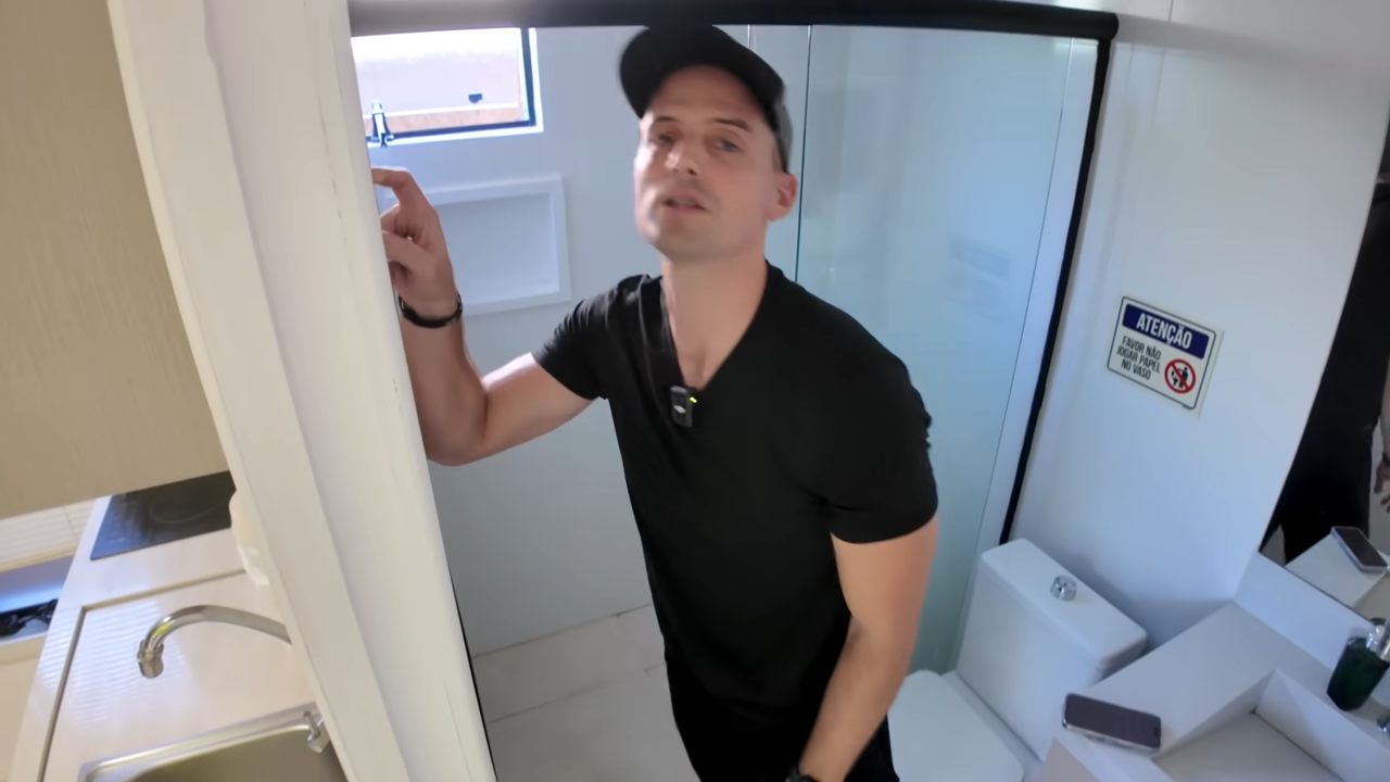 Hidden camera check for any hotel room