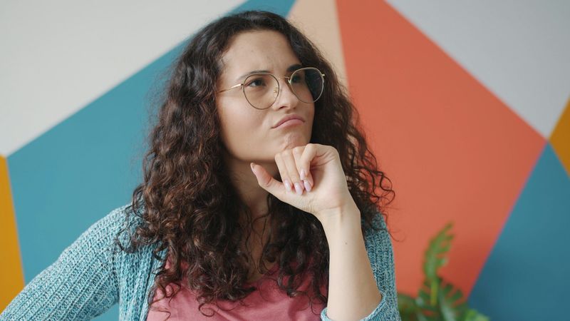 12 Fascinating Thoughts That Run Through the Mind of a Deep Thinker