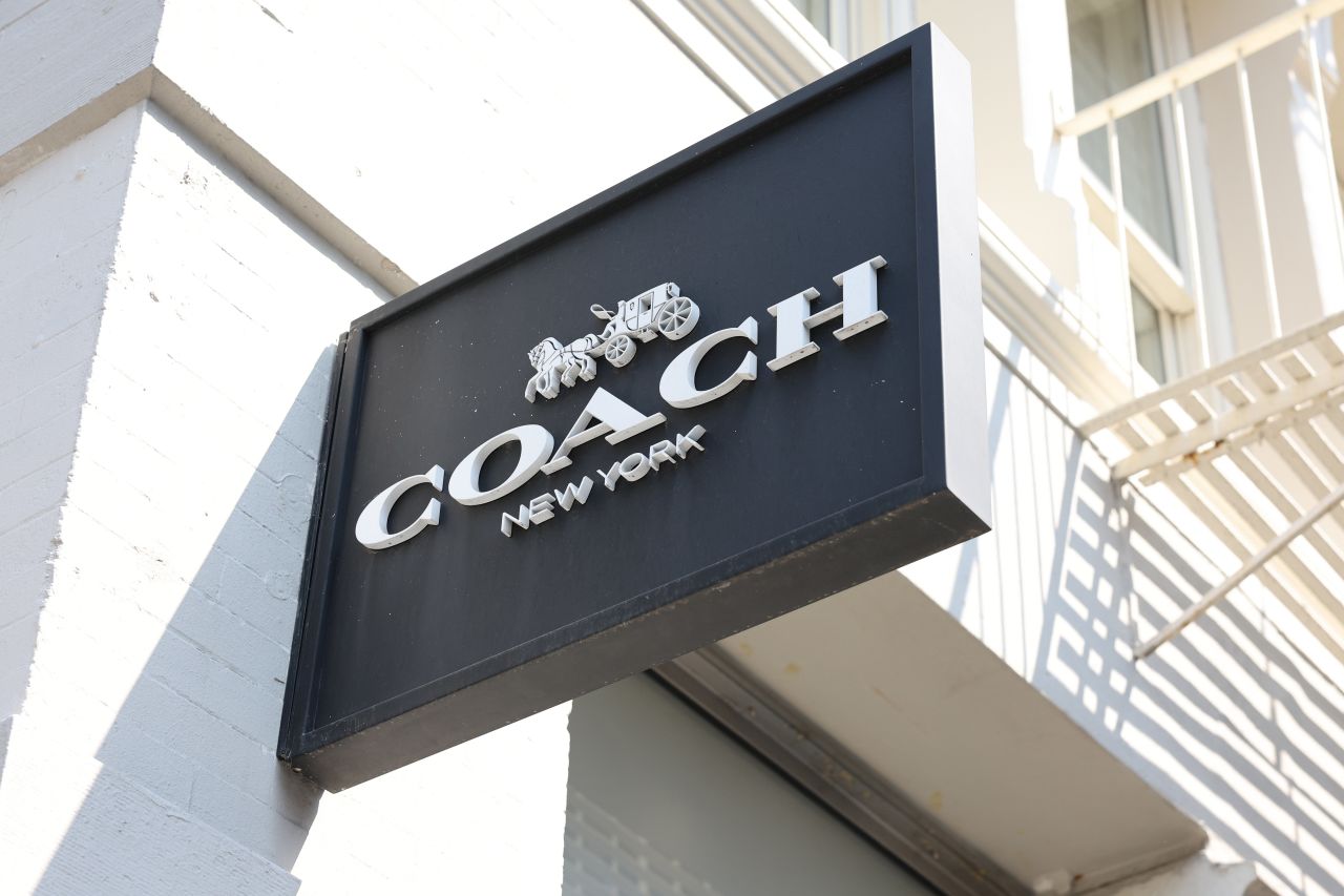 Tapestry Boosts Outlook as Coach’s Gen Z Success Helps Offset Tariff Costs