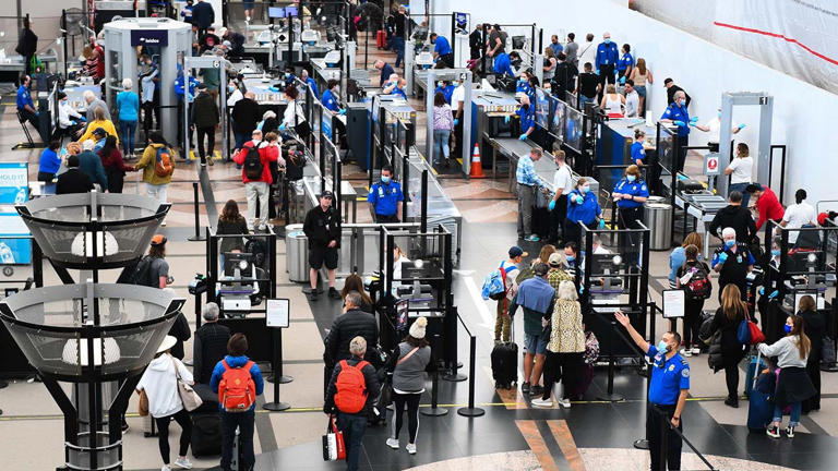 How to check TSA security wait times at DFW Airport, Dallas Love Field