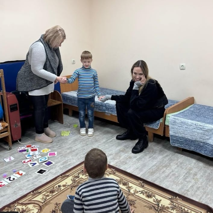 Angelina Jolie Visits War-Torn Kherson in Bulletproof Vest