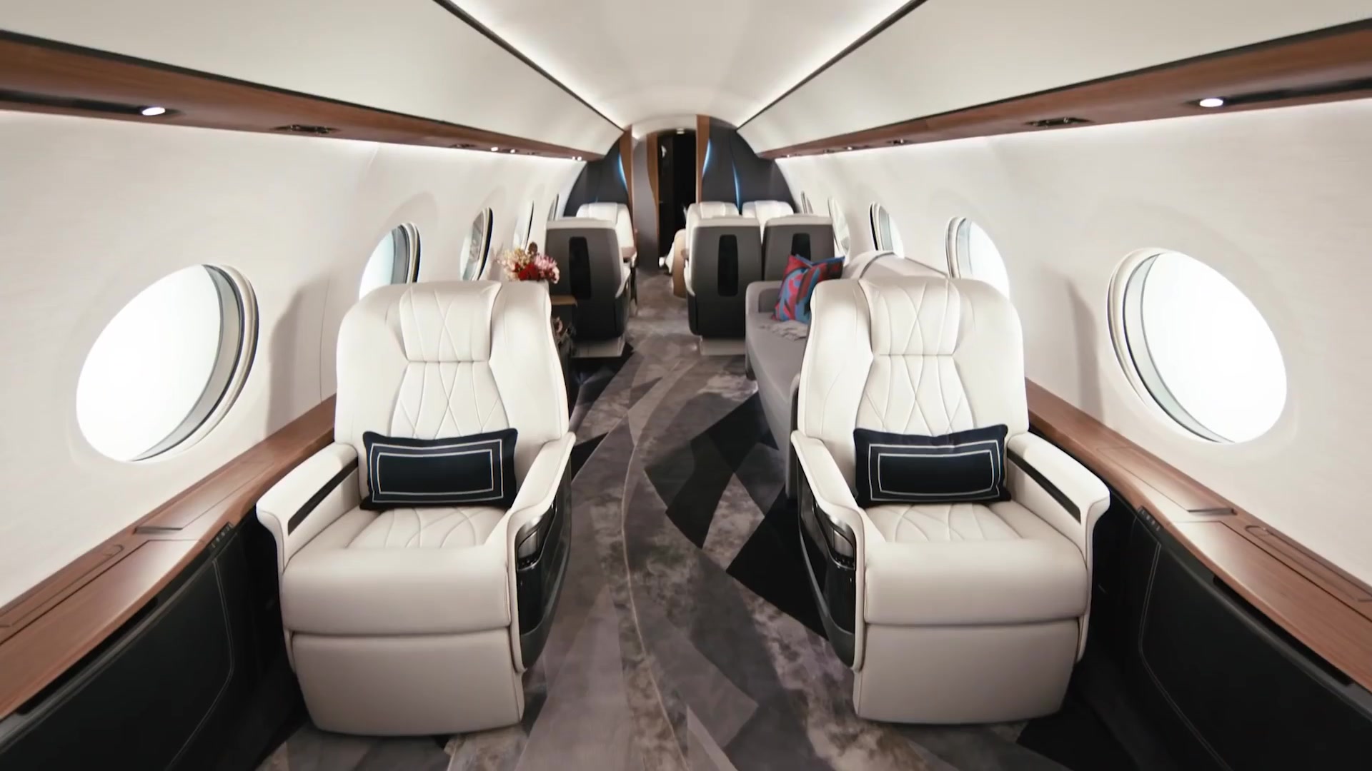 Step Inside the All-New G700 Gulfstream
