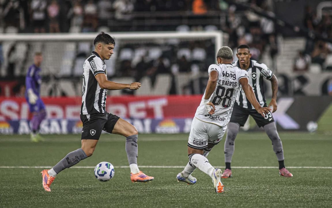 Atitude de jogador do Botafogo contra o Vasco revolta torcedores ...