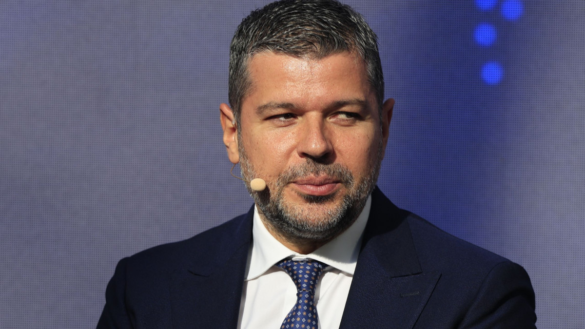 ΔΕΗ - Στάσσης: Έκρηξη επενδύσεων στην ΑΙ οδηγεί στην αύξηση ζήτησης ...