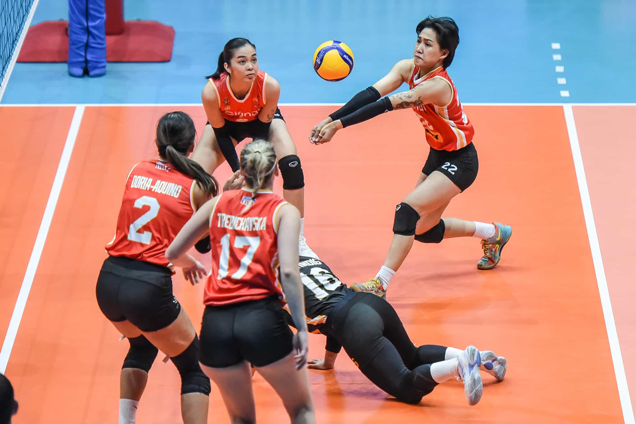 PVL: Locals step up as Cignal score crucial win vs Akari