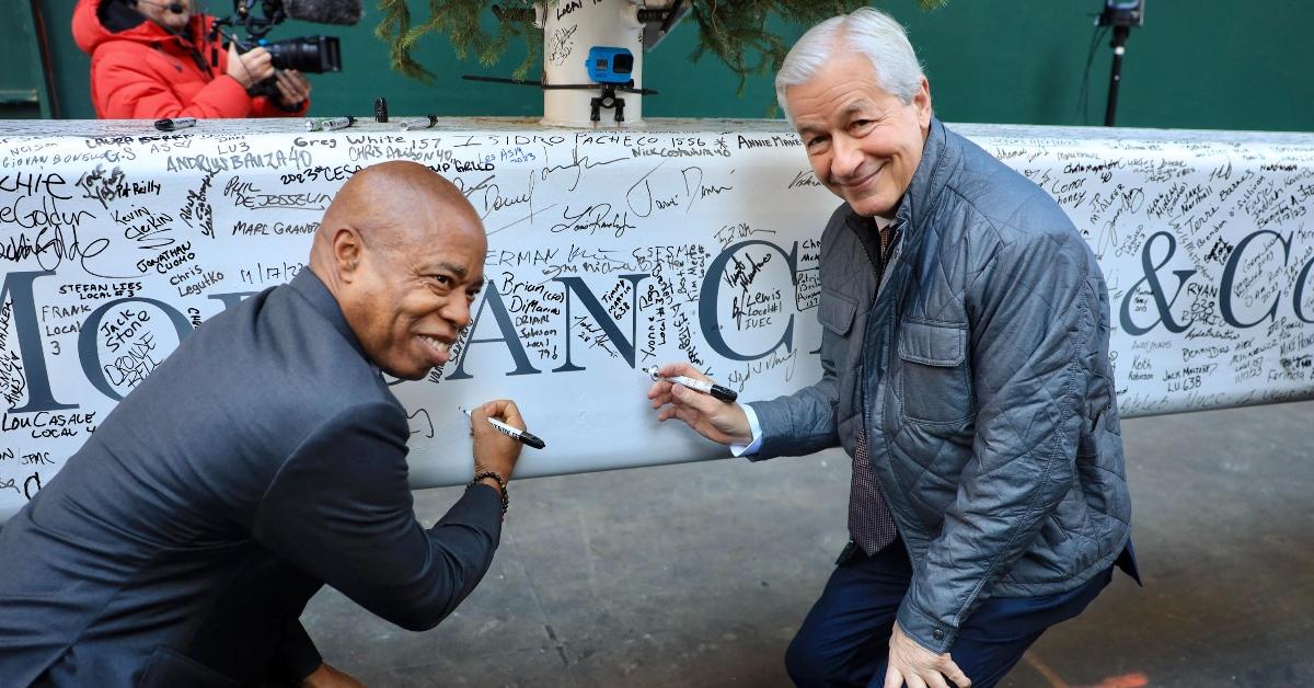 JPMorgan Chase CEO Jamie Dimon's Politics Are All Over the Place — Here ...