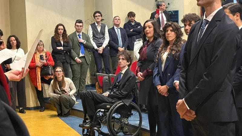 Mauro Glorioso ferito dalla bici ai Murazzi si laurea in Medicina ...