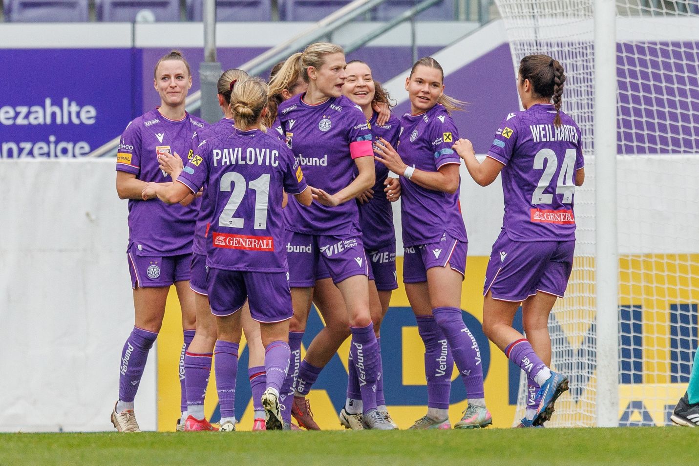 FK Austria Wien im Europacup-Viertelfinale, erster CL-Punkt für SKN St ...