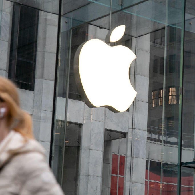 Apple blasts EU over competition laws, warning they make "fraud and ...