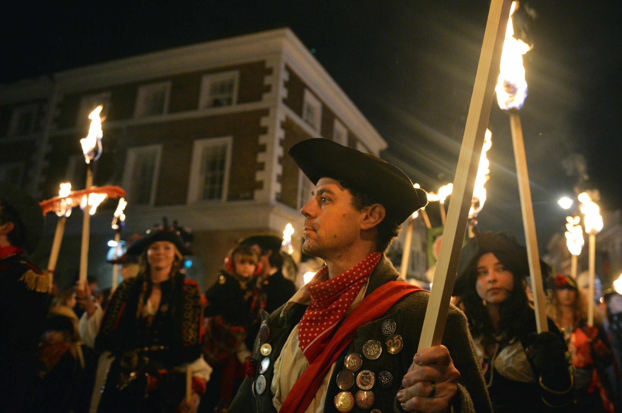 Spectacular images from Lewes Bonfire 2025